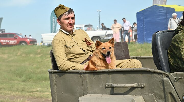В Новосибирской области состоялся исторический фестиваль «Сибирский огонь 2025» | Sobaka.ru