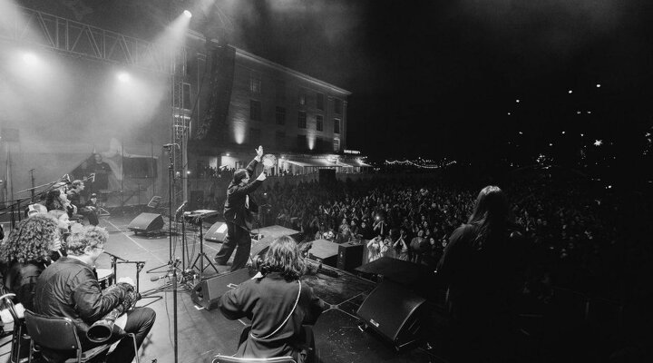 Татьяна Буланова, Pompeya и Лиза Громова: фестиваль «Антон тут рядом» объявил вторую волну лайн ...